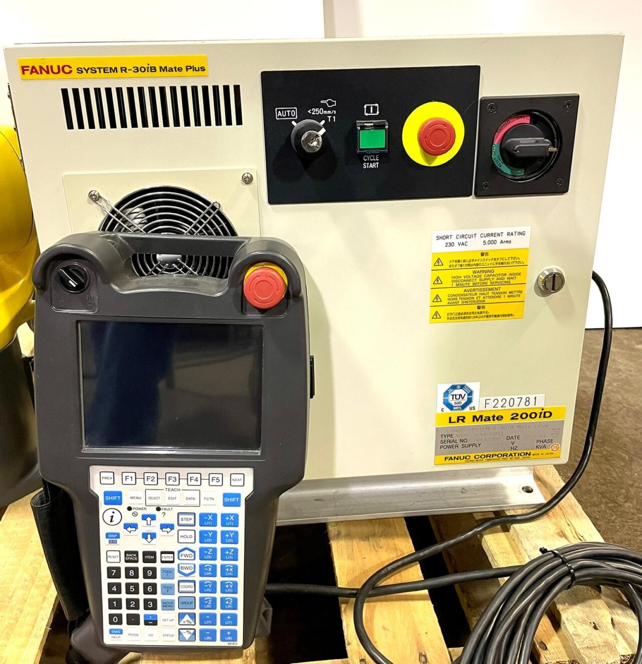 FANUC LR Mate 200iD/7L Robot | R-30iB Plus | Universal Robotic Inc