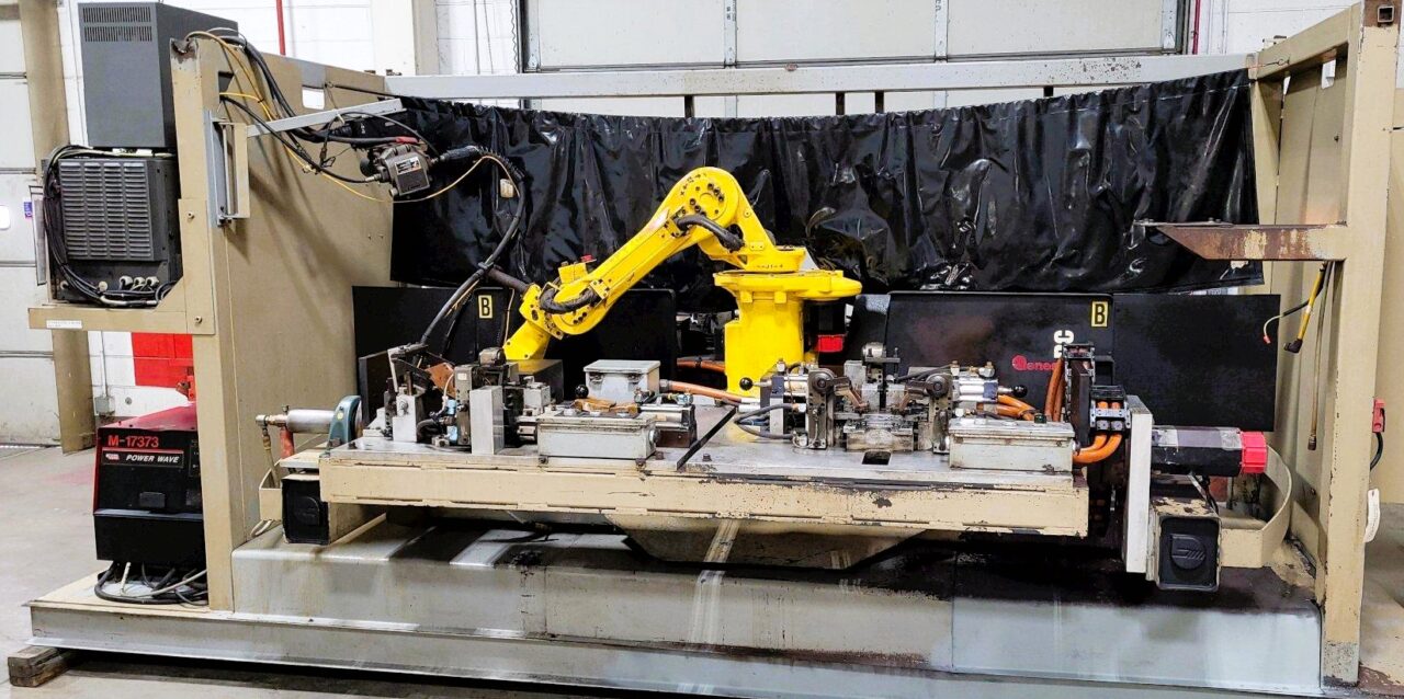 Genesis Versa RC3L Turntable Robotic Welding cell