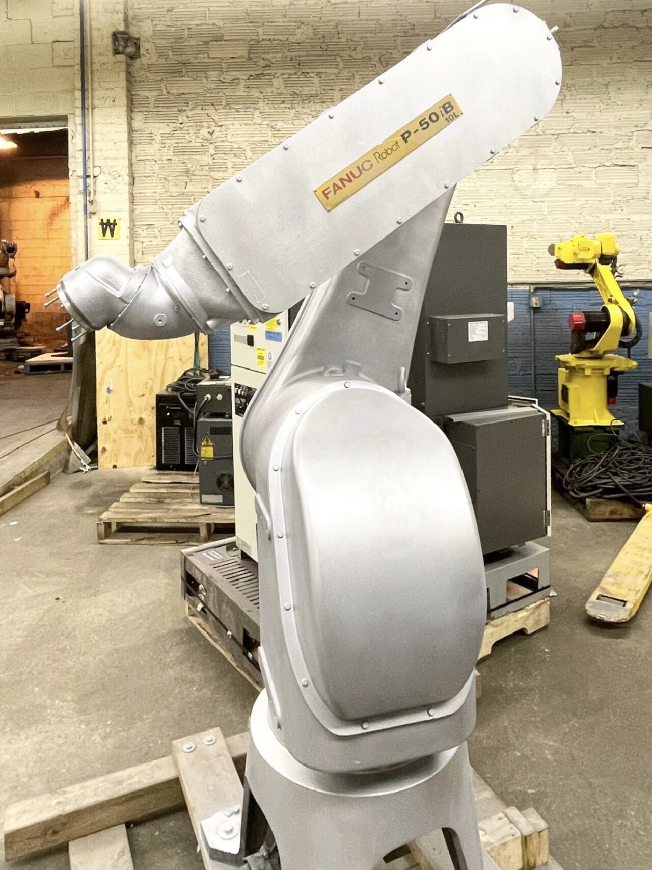 Fanuc P-50iB/10L | Paint Robot | Universal Robotic Inc