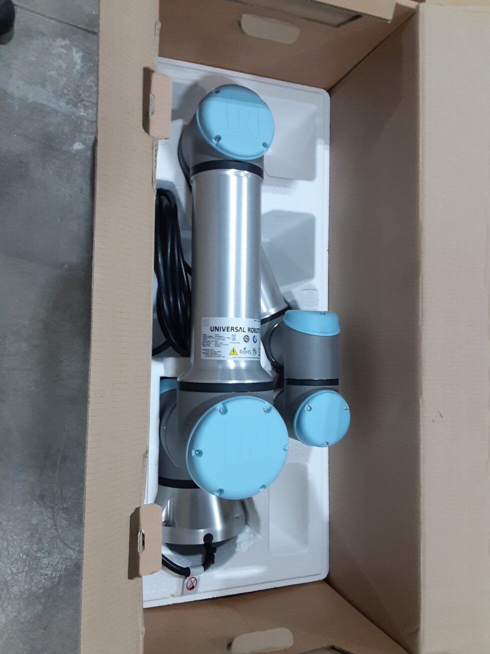 Universal Collaborative Robot UR16e | Universal Robotic Inc